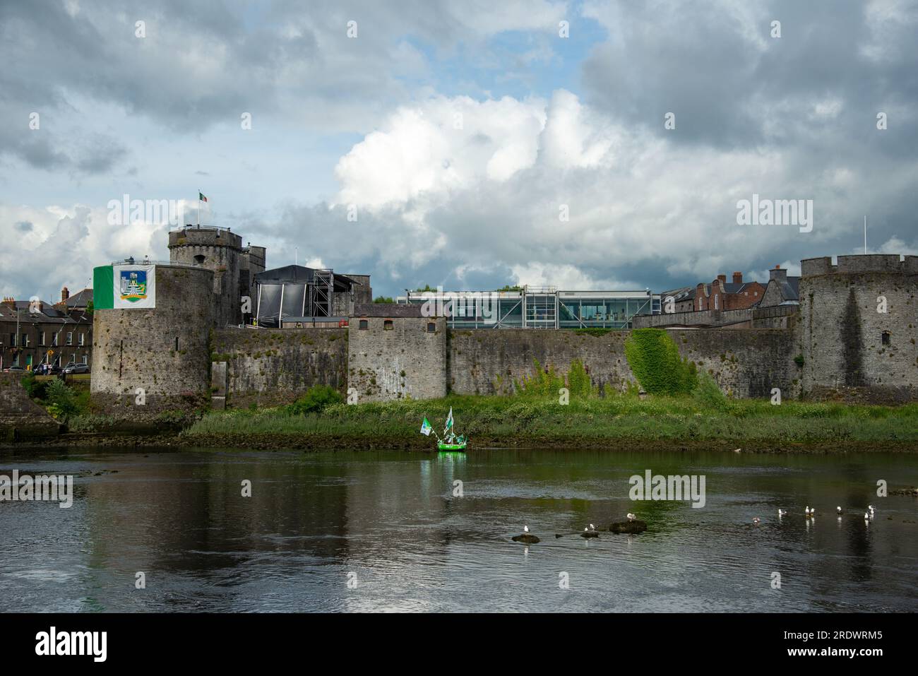 Limerick city aerial hi-res stock photography and images - Alamy
