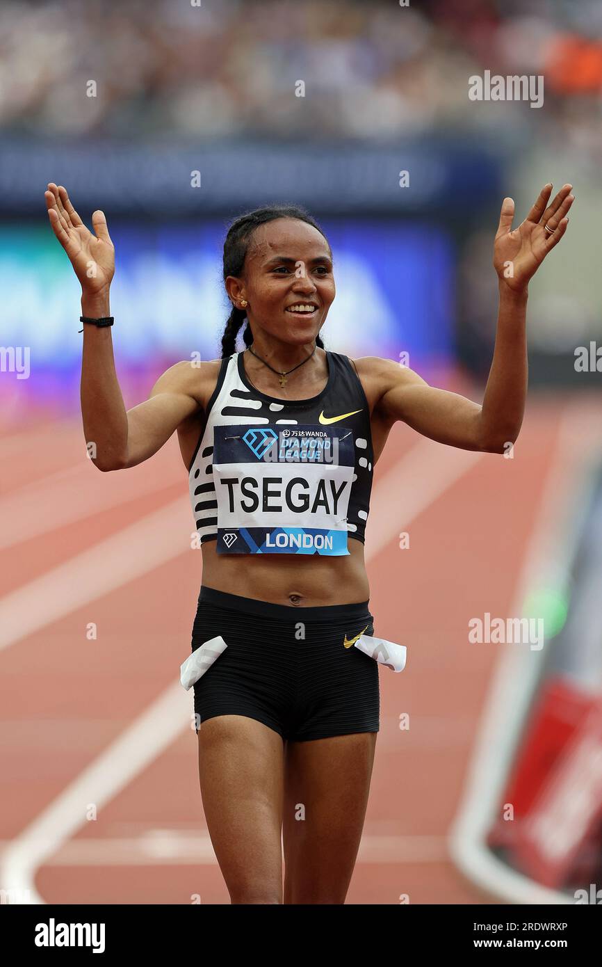 Gudaf SEGAY celebrating winning the 5000m in the Wanda Diamond League ...