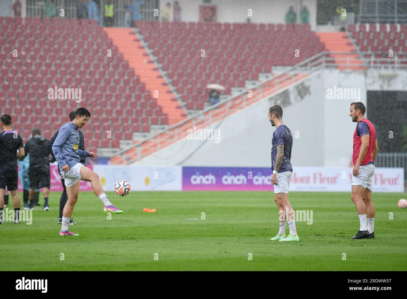 Heung min son james maddison hi-res stock photography and images - Alamy