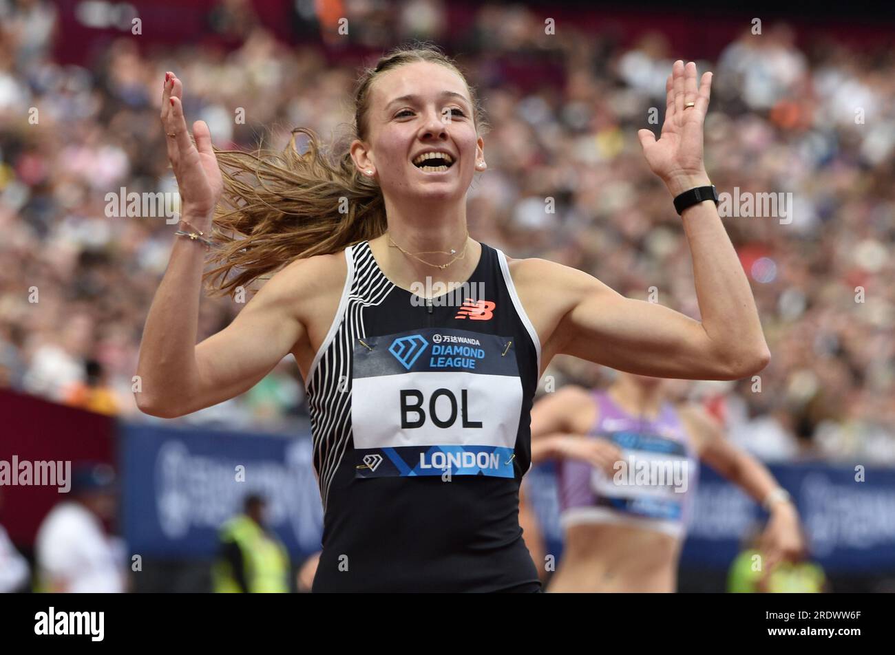 300m women hi-res stock photography and images - Alamy