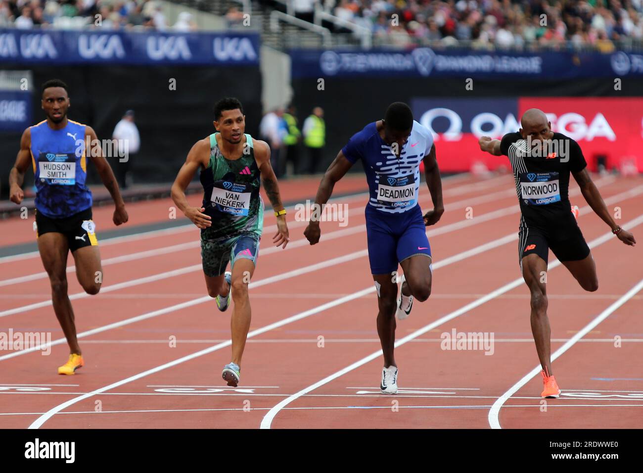 Olympic sprinter crossing finish line hi-res stock photography and ...