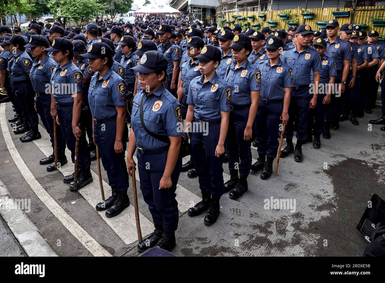 CORRECTS SPELLING OF THE PRESIDENT'S LAST NAME TO MARCOS - Police ...