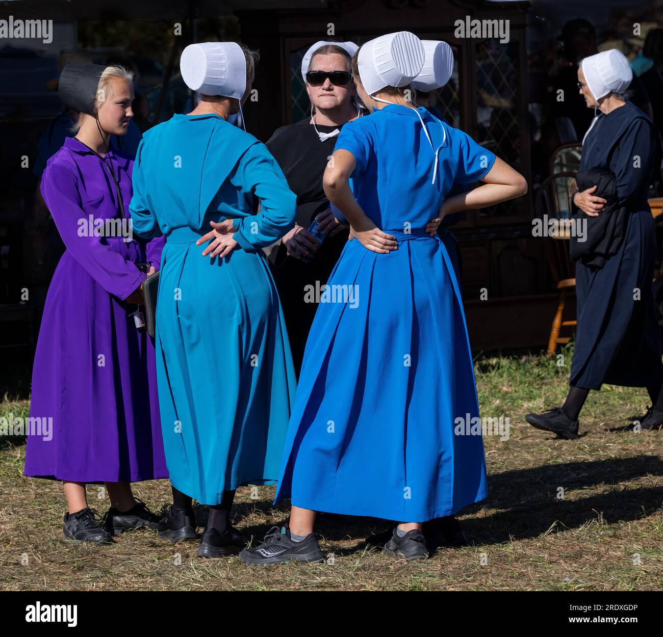 Amish girl hi-res stock photography and images - Alamy