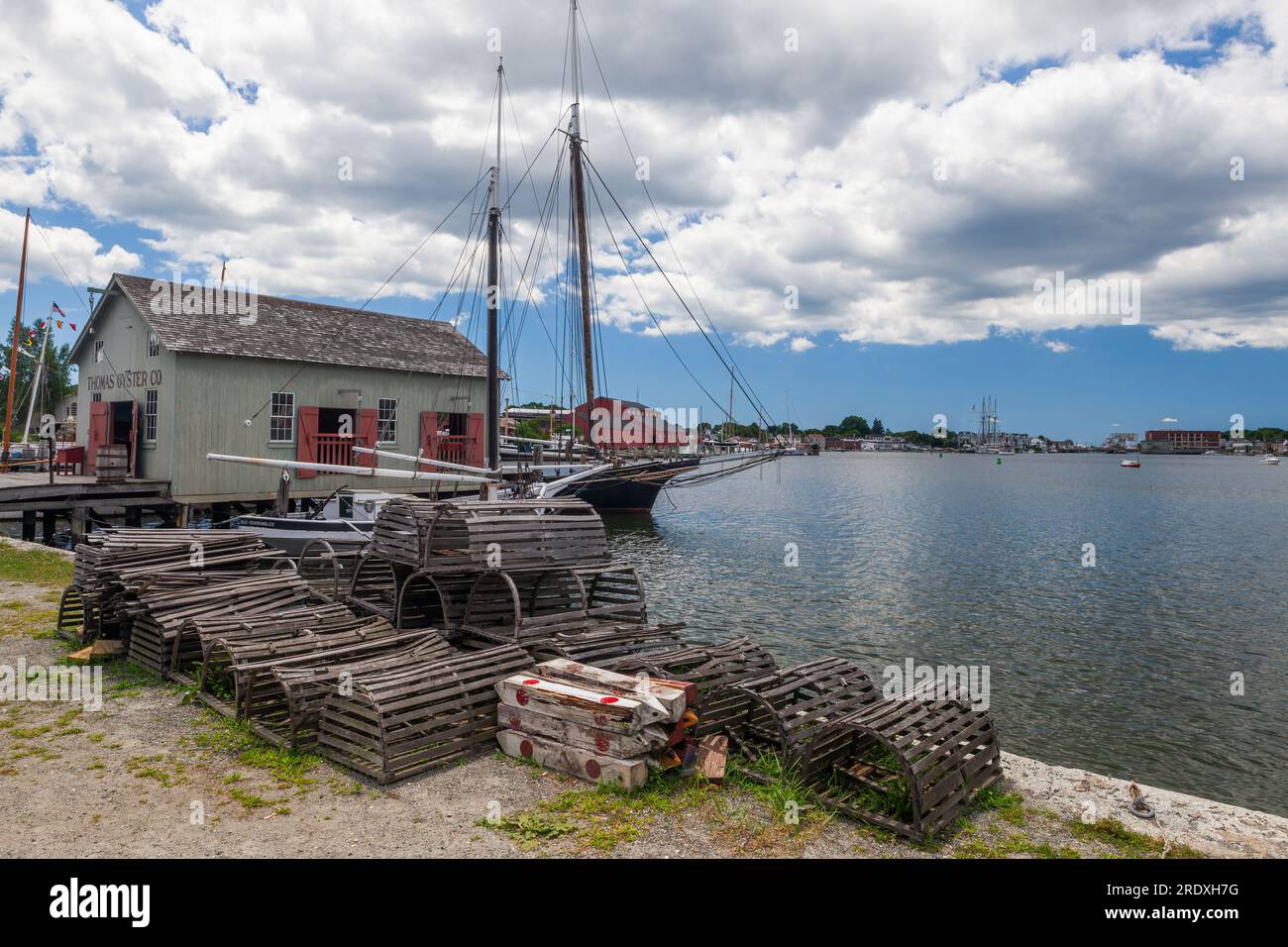 Seascape seaport hi-res stock photography and images - Alamy