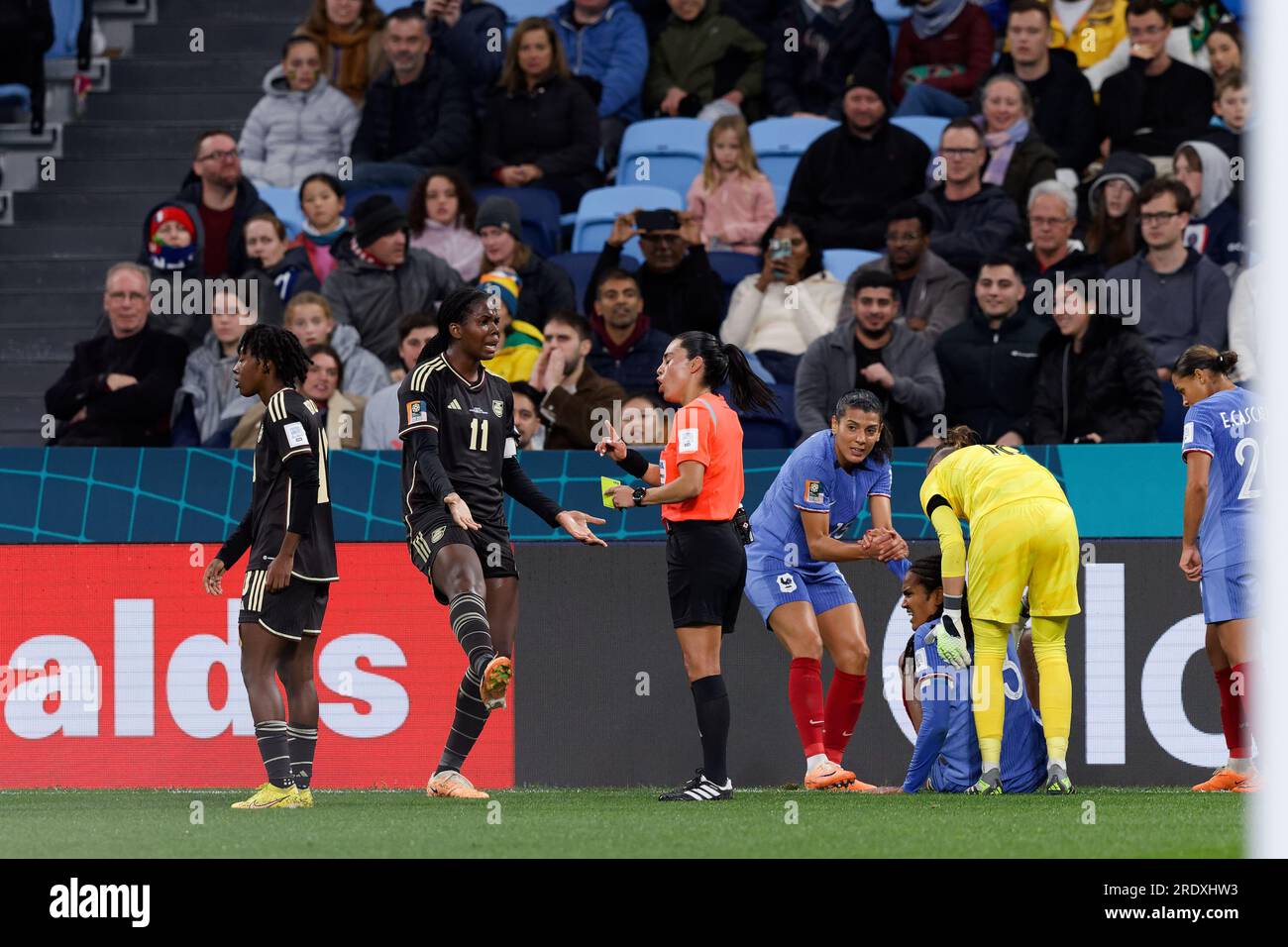 Sydney, Australia. 23rd July, 2023. Referee, Maria Carvajal speaks to ...