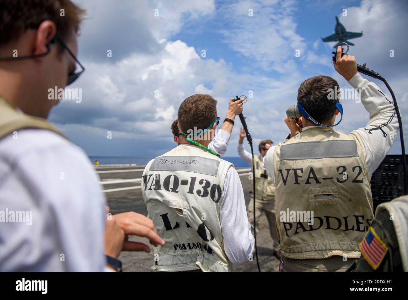 230711-N-JC256-2074 ATLANTIC OCEAN. (July 11, 2023) Landing signal ...