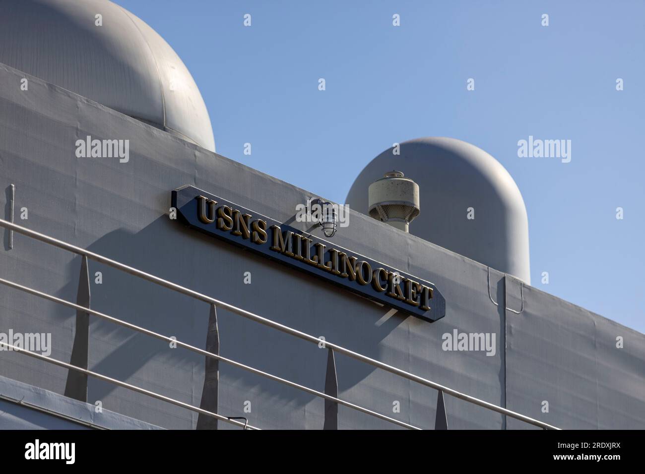 Usns millinocket hi-res stock photography and images - Alamy