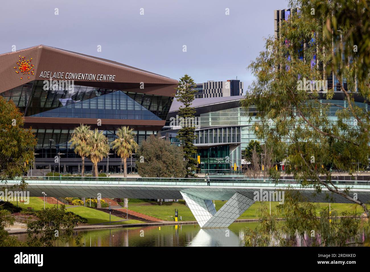 A landscape of the Adelaide cityscape with the River Torrens foot ...