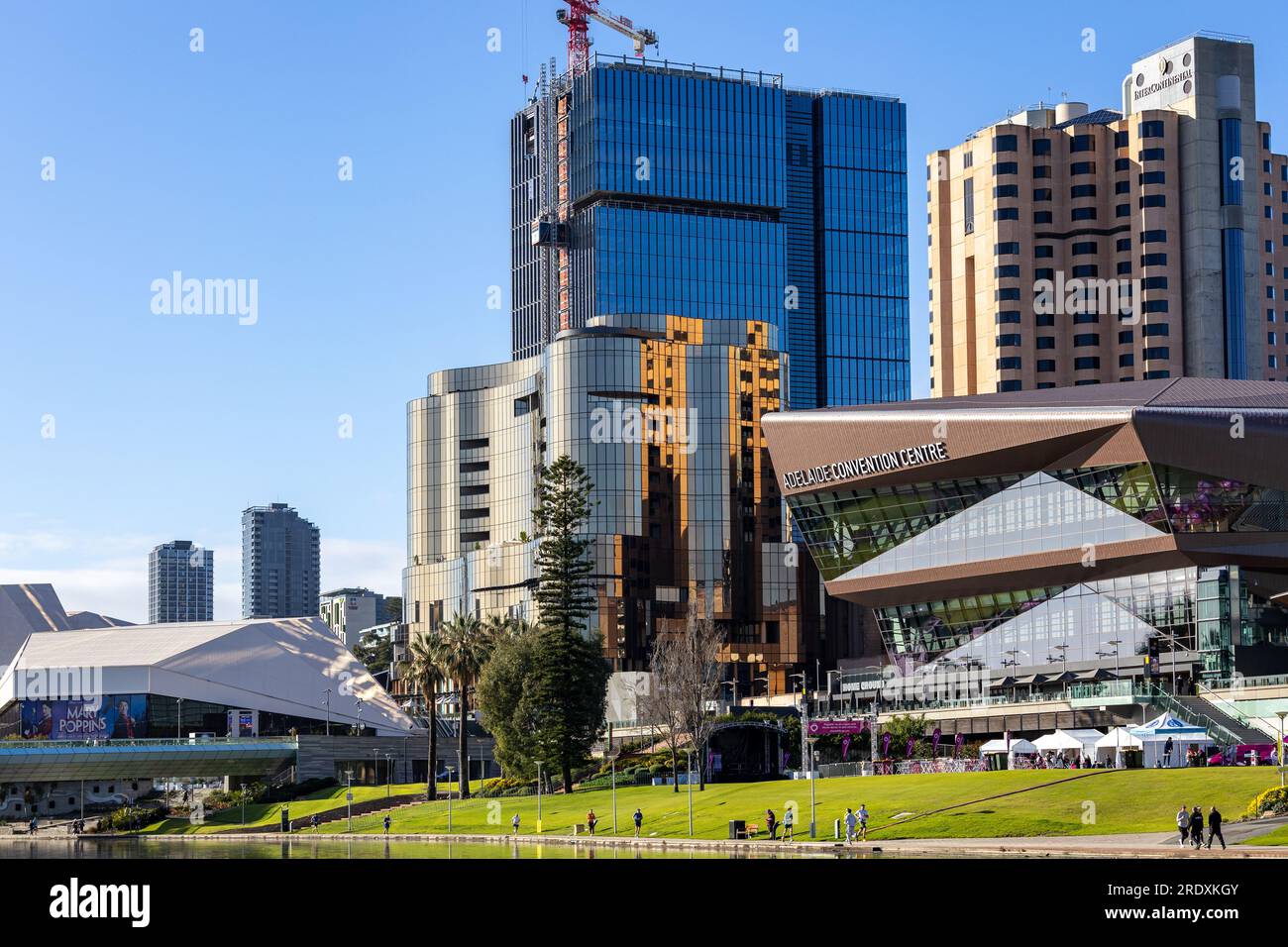 A landscape of the Adelaide cityscape across the River Torrens in ...