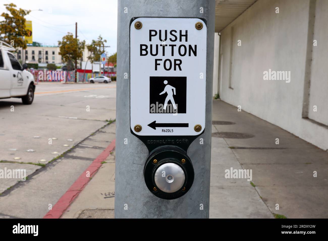 West Hollywood, California: Pedestrian Push Button for Walk Signal Stock Photo - Alamy