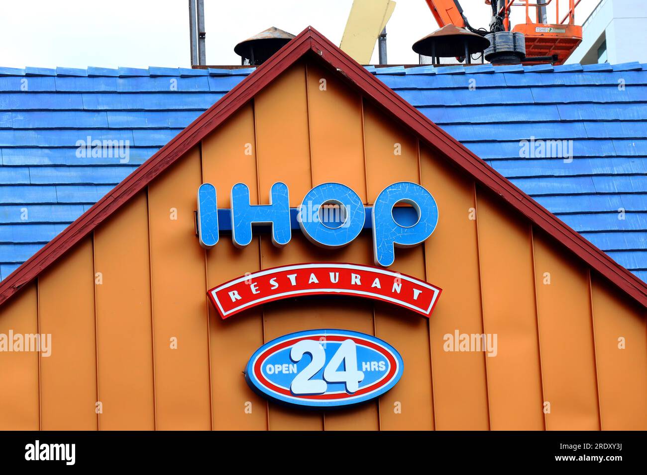 Ihop restaurant logo hi-res stock photography and images - Alamy
