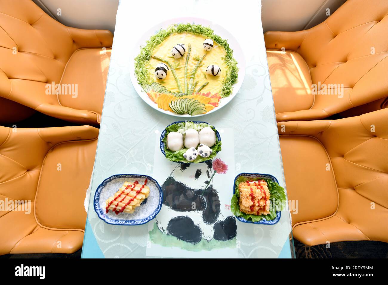 Visit the Panda Train in Chengdu City, southwest China's Sichuan ...