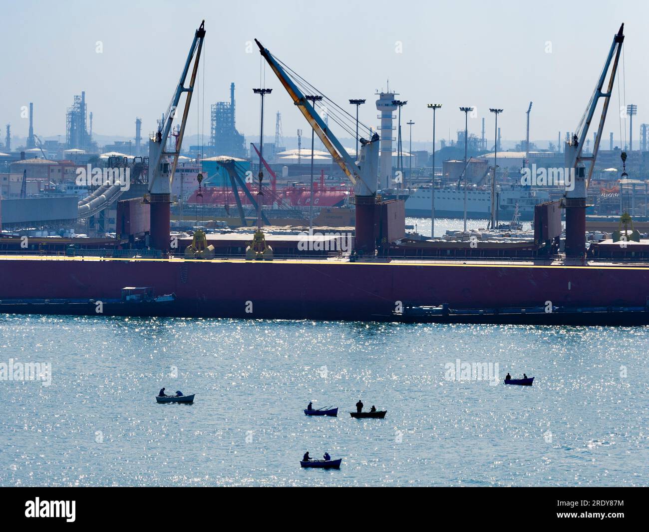 Oil transshipment hi-res stock photography and images - Alamy