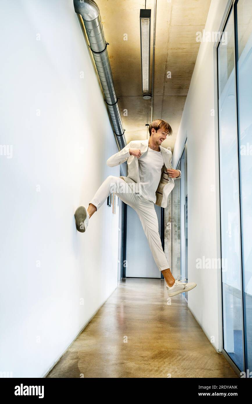 18 corridor hi-res stock photography and images - Alamy
