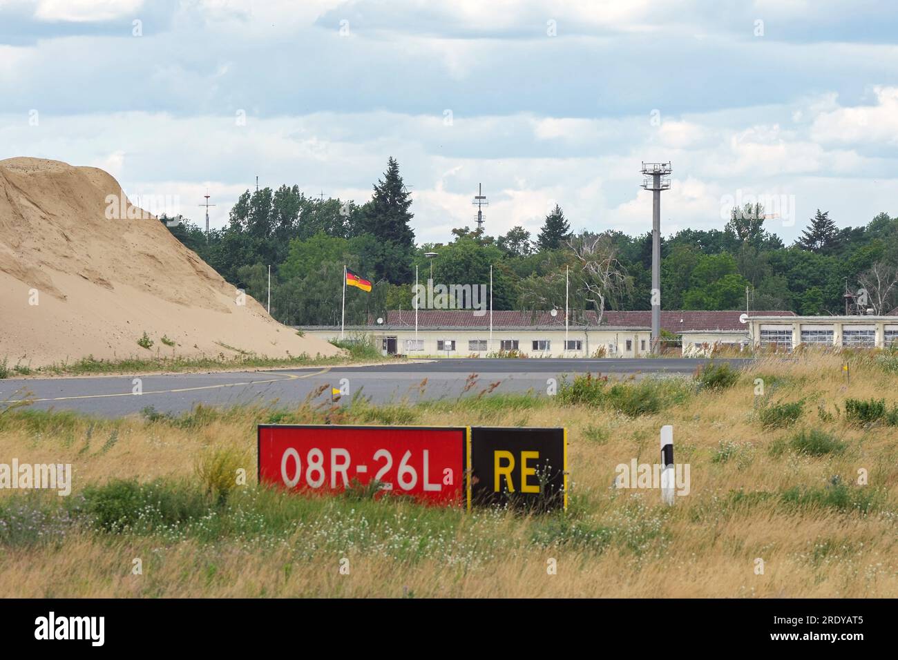 12 hectare park area hi-res stock photography and images - Alamy