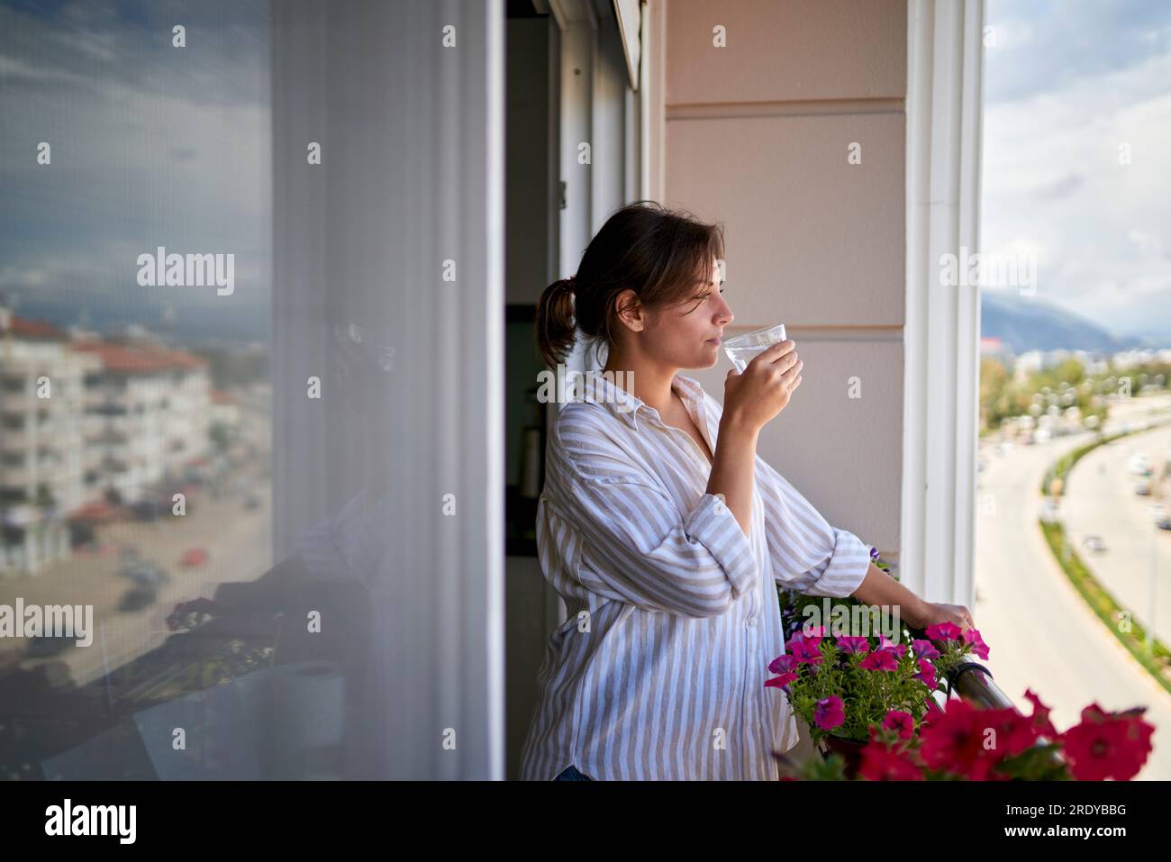Drink water asia woman hi-res stock photography and images - Alamy