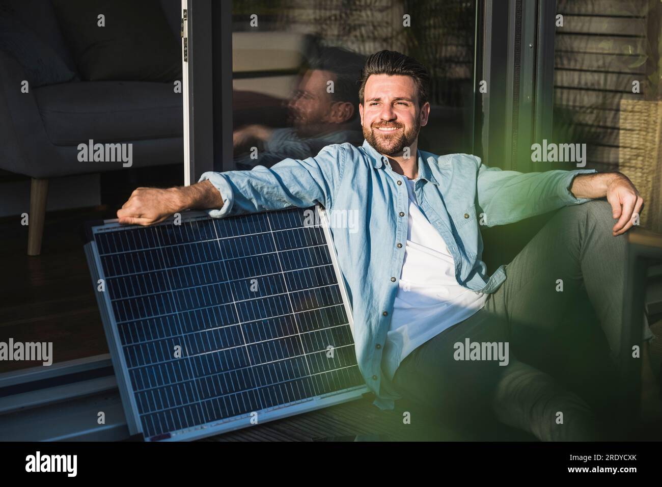 Portable solar module hi-res stock photography and images - Alamy