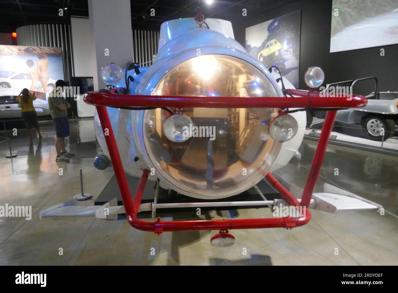 Los Angeles, California, USA 26th July 2022 Neptune Submarine at Bond ...