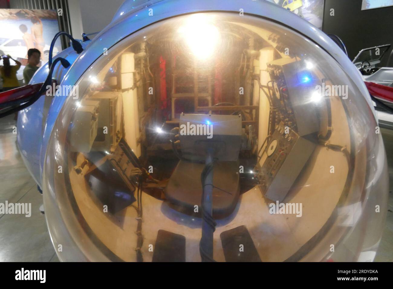 Los Angeles, California, USA 26th July 2022 Neptune Submarine at Bond ...