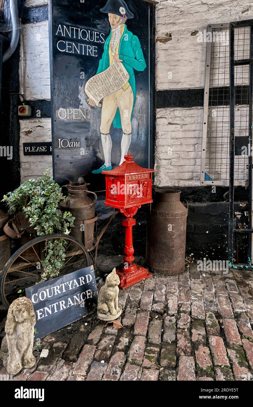 Antique centre entrance at Ely Street Stratford upon Avon England UK ...