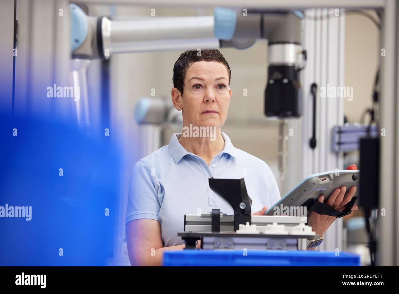 Female automation machine engineer hi-res stock photography and images ...