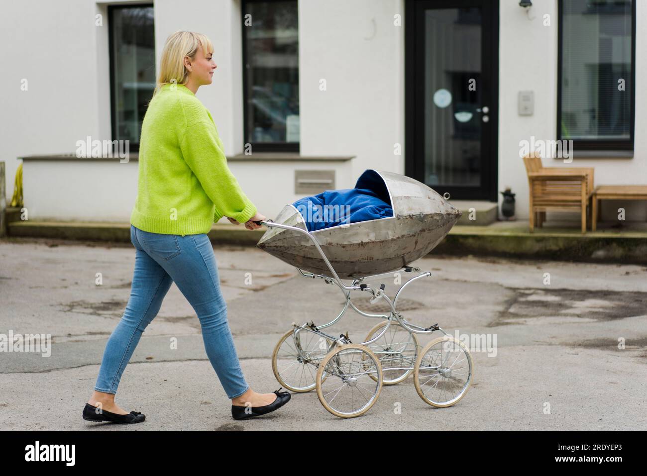 Woman stroller walking hi-res stock photography and images - Alamy