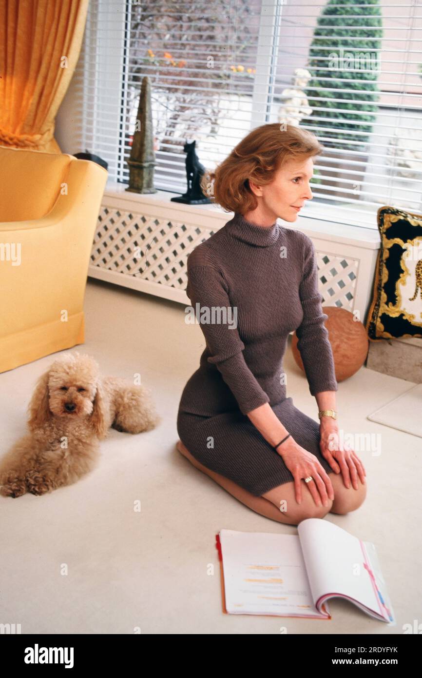 Jutta Kammann, deutsche Schauspielerin, bei einem Homestory ...