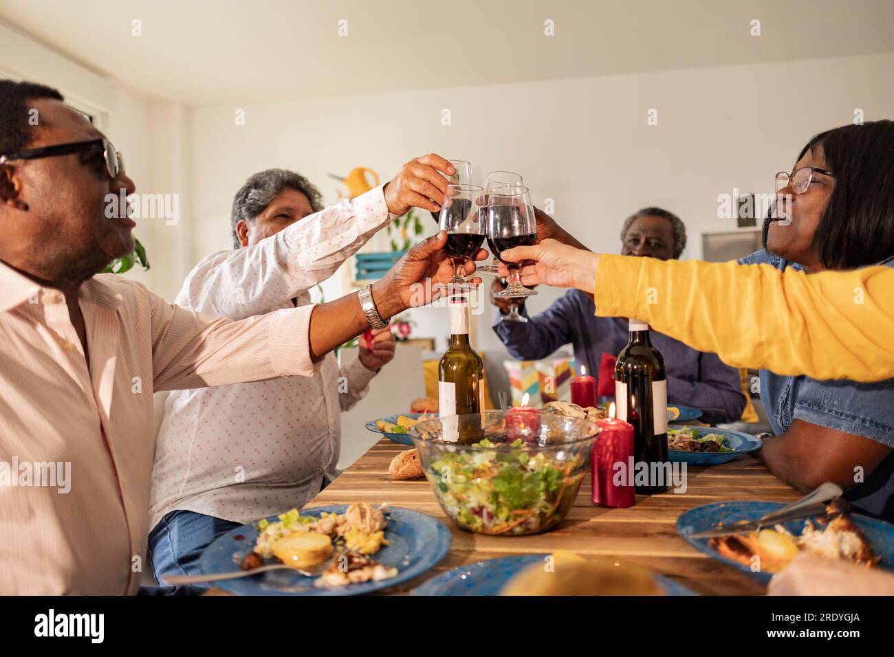 Cultural bonding hi-res stock photography and images - Alamy