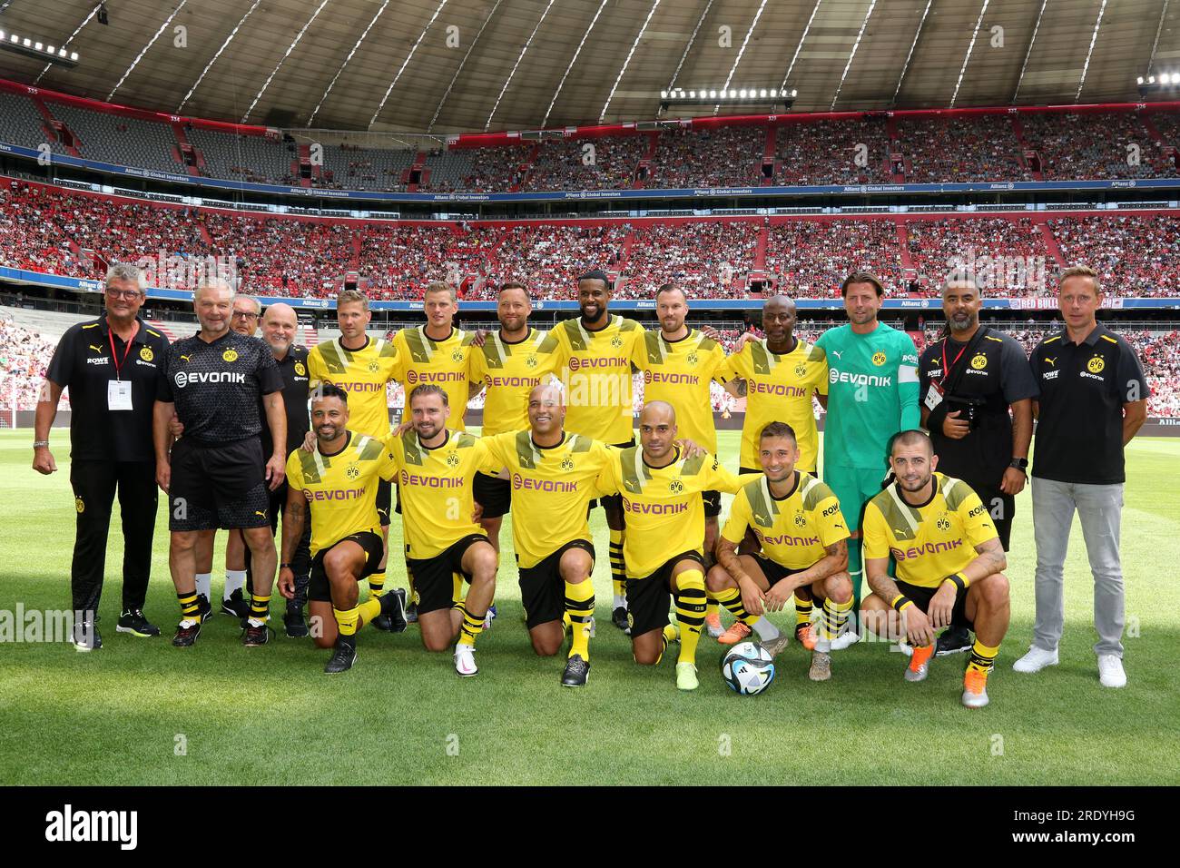 Team BVB ( legends ) presentation Fee liable image, Copyright © Andy ...