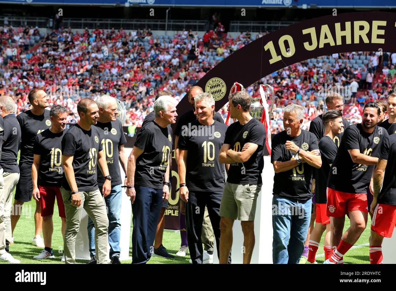 Fcbayern team presentation season 2023 2024 hi-res stock photography ...