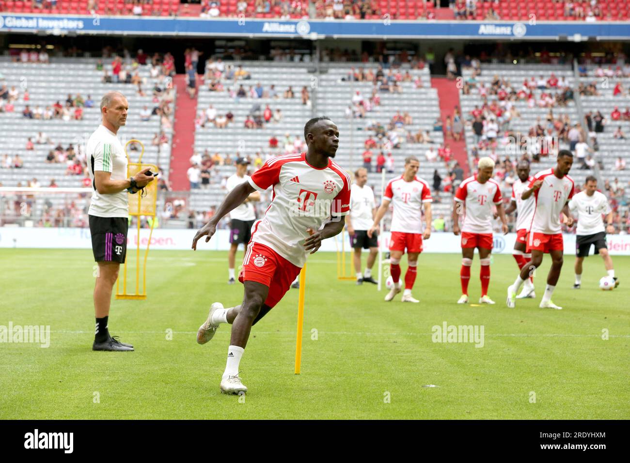 Fcbayern team presentation season 2023 2024 hi-res stock photography ...