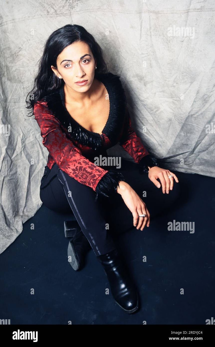 Deutsch turkische schauspielerin hi-res stock photography and images ...