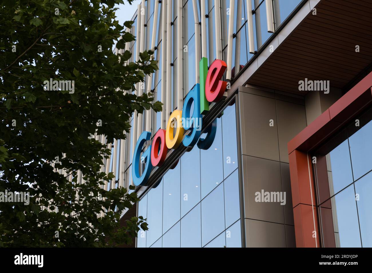 Seattle, USA. 20th July, 2023. Google HQ in South Lake Union Stock ...