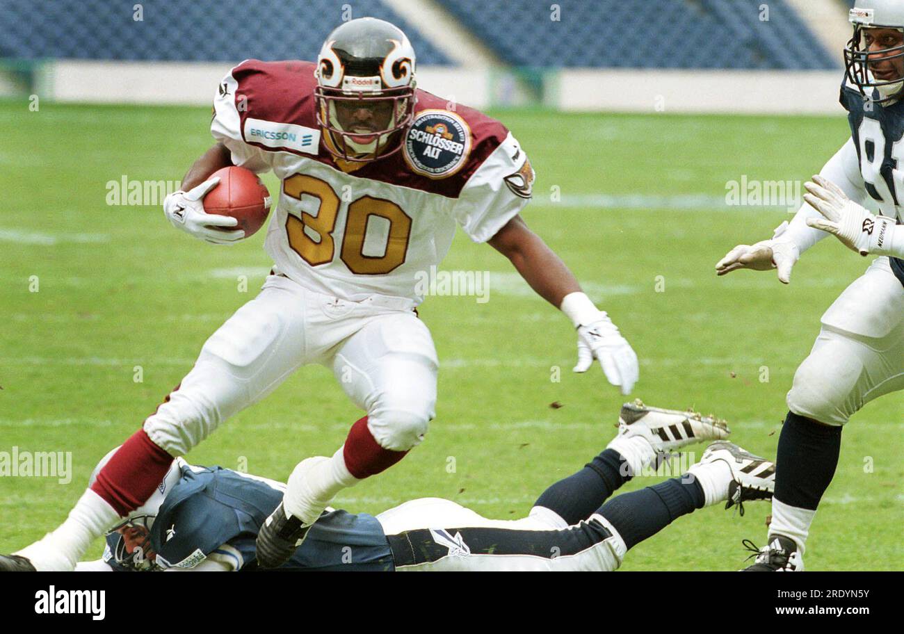 SCOTTISH CLAYMORES V RHEIN FIRE, MURRAYFIELD, 18/4/99. A first quarter ...