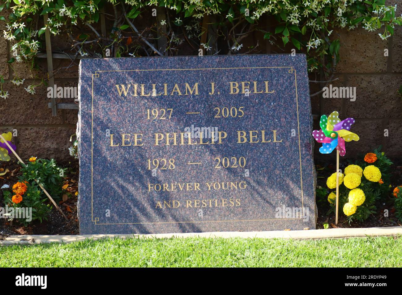 Los Angeles, California: WILLIAM J. BELL and LEE PHILLIP BELL grave at Pierce Brothers Westwood ...