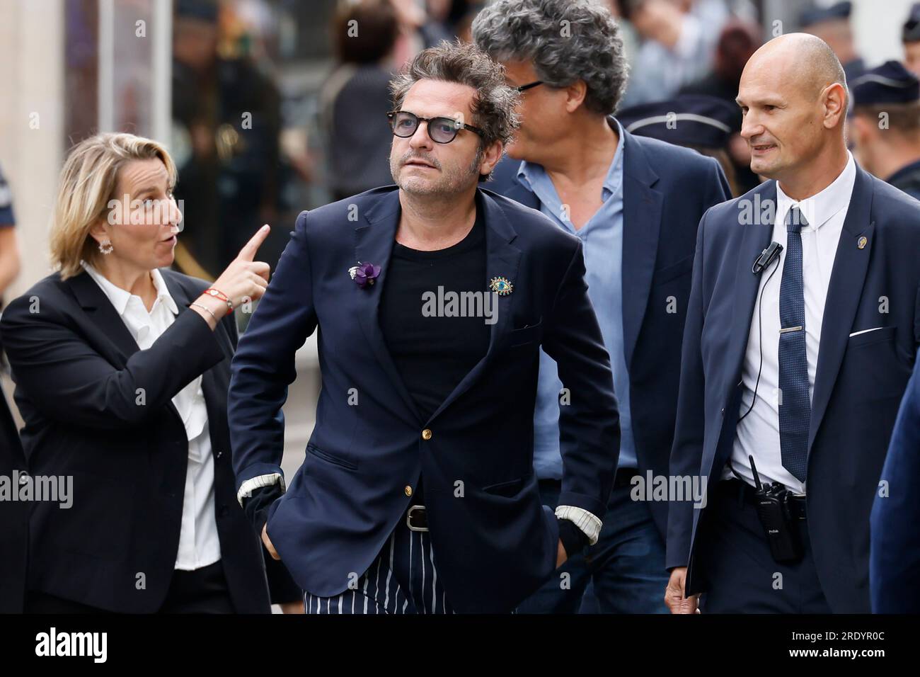 Singer Matthieu Chedid, aka M, arrives to Jane Birkin's funerals ...