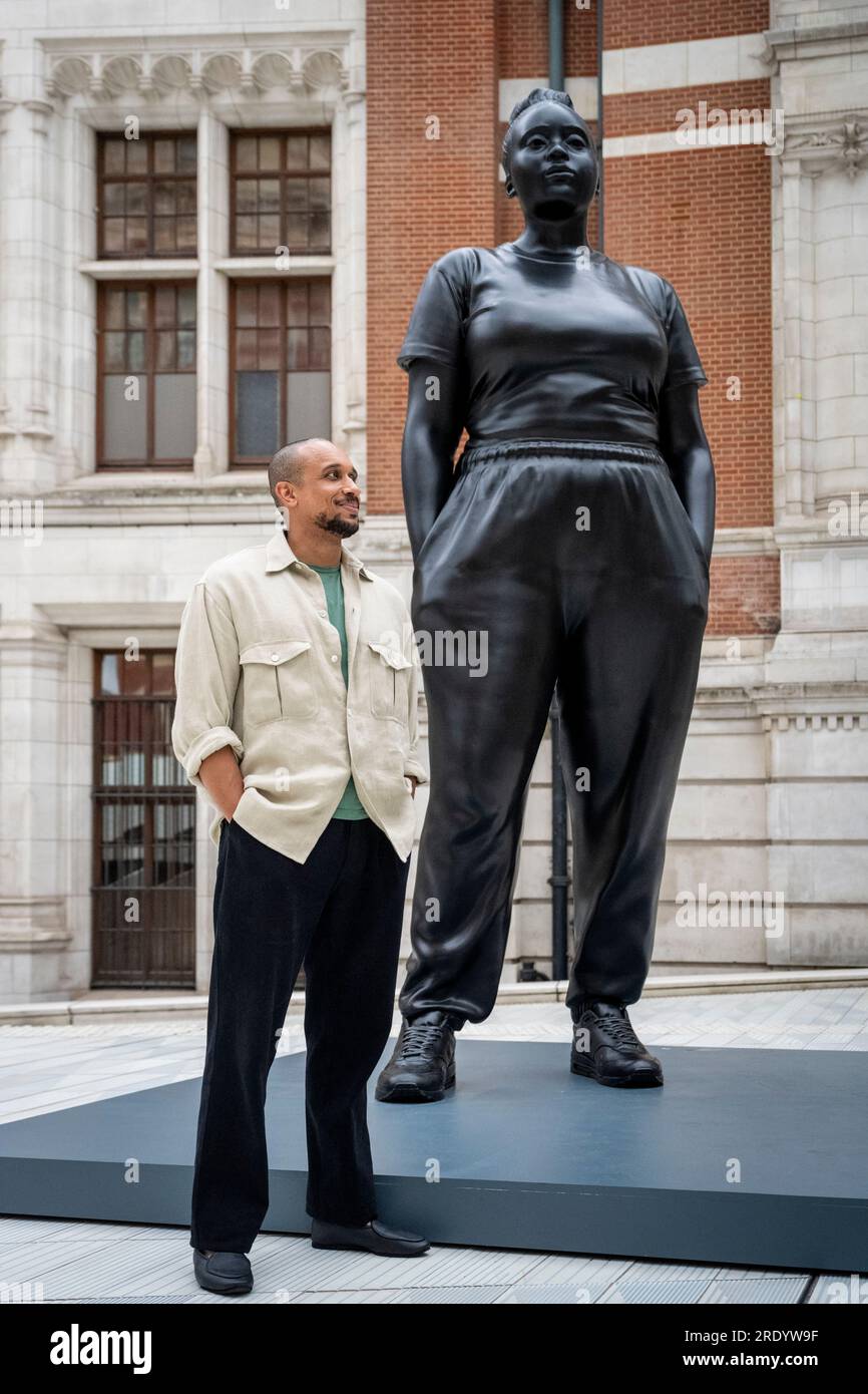 London, UK. 24 July 2023. Sculptor Thomas J Price with 'Moments ...