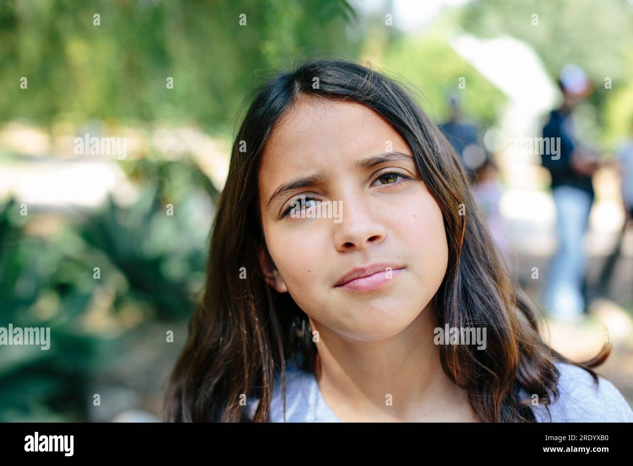 Girl tween hi-res stock photography and images - Alamy