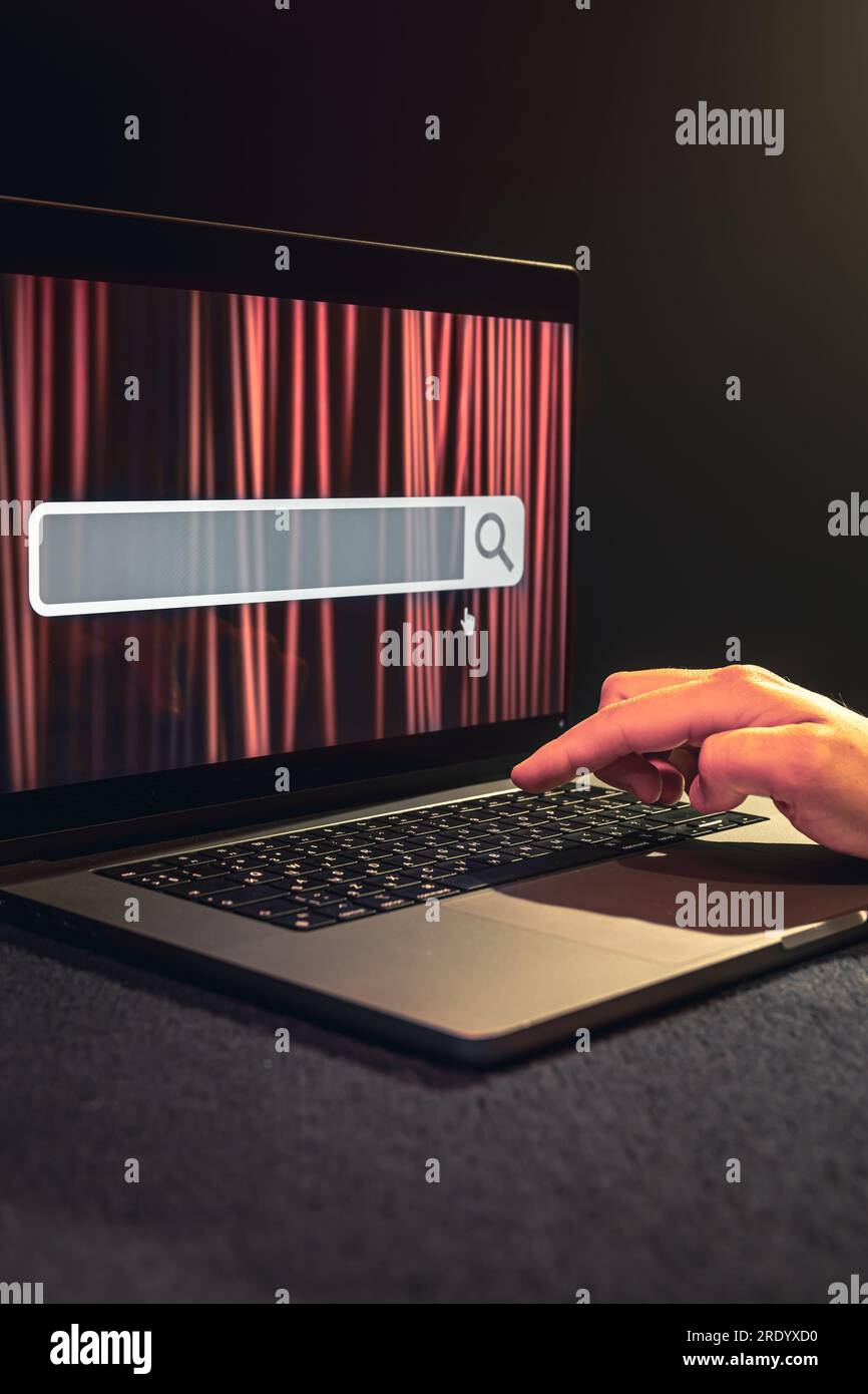 Laptop with internet browser search bar on screen Stock Photo - Alamy