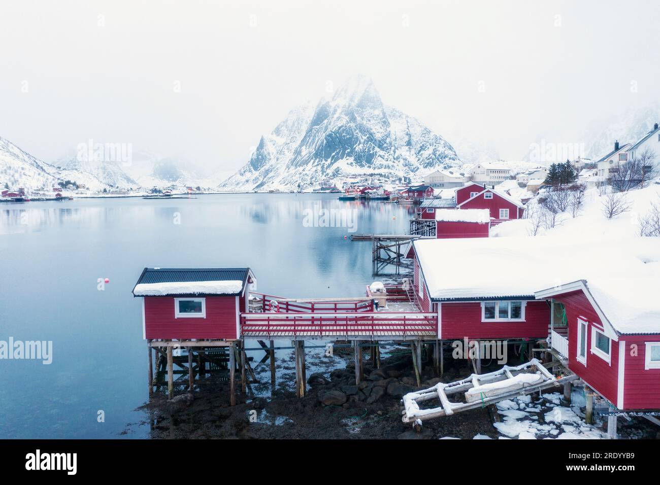 Norwegian log cabin hi-res stock photography and images - Alamy