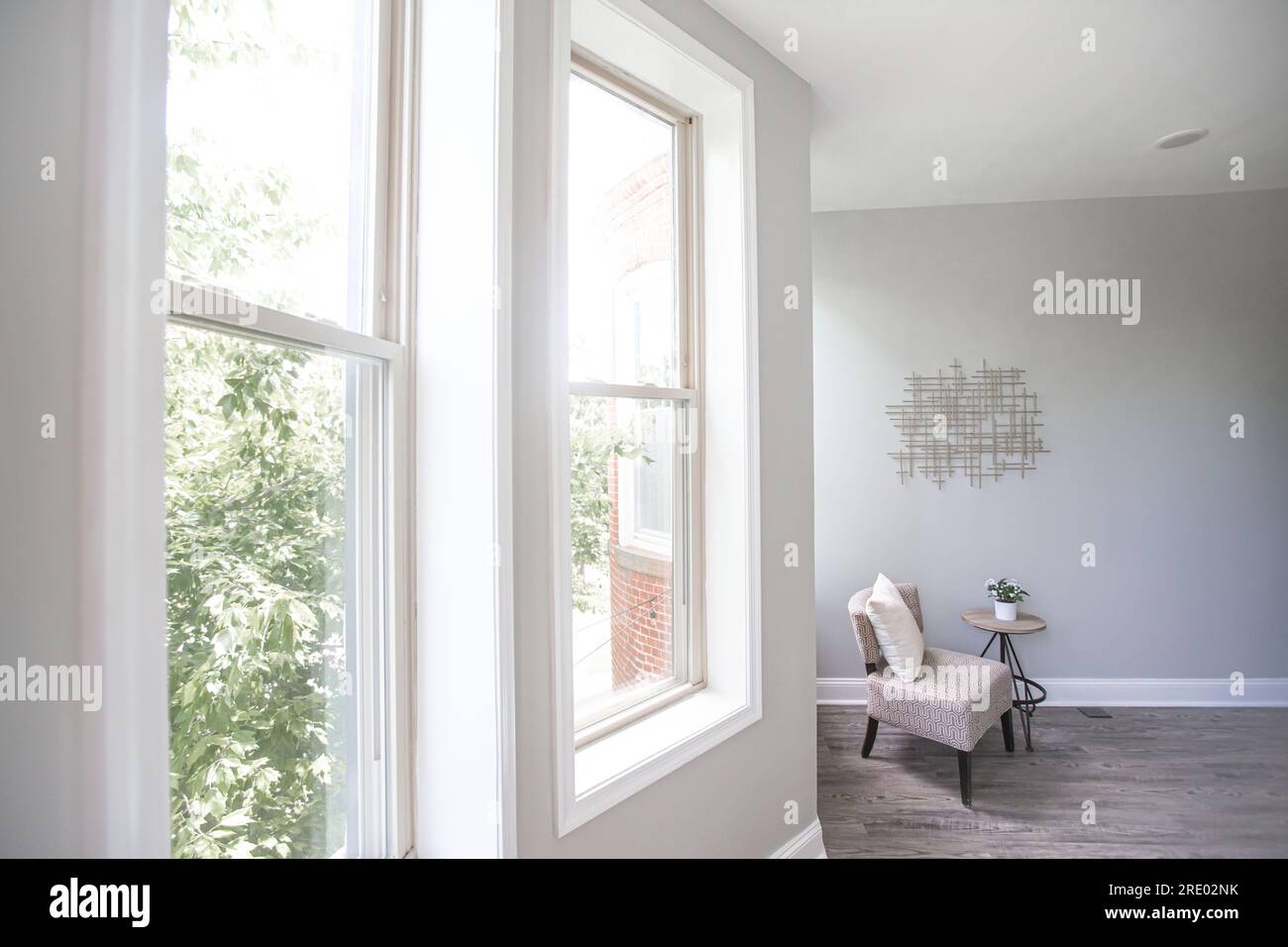 Sunlight through window hi-res stock photography and images - Alamy