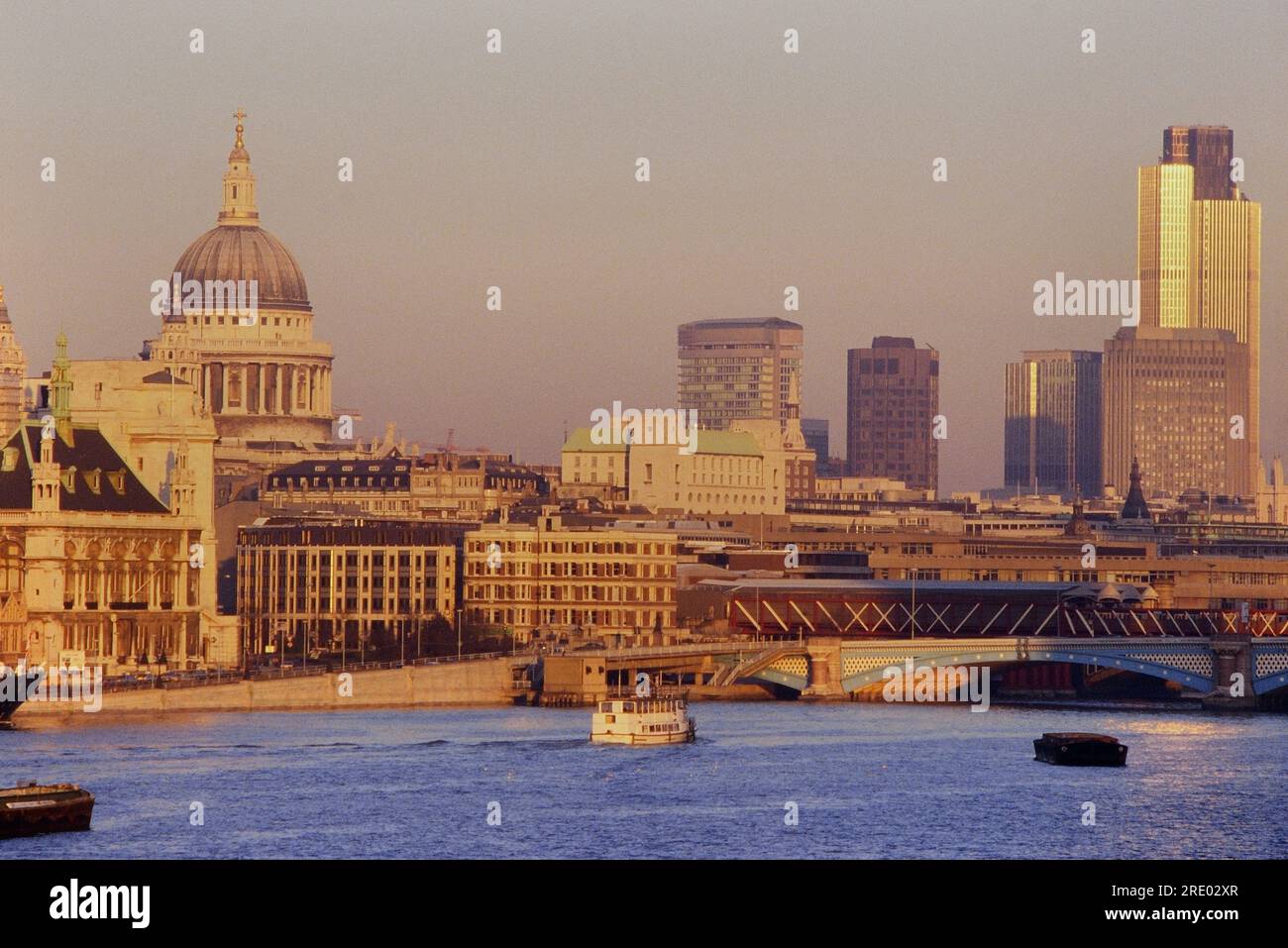 1980s london city skyline cityscape architecture hi-res stock ...