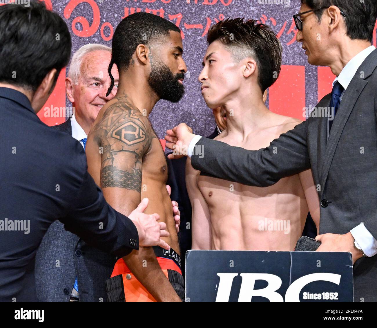 Champion Stephen Fulton (L) of US and challenbger Naoya Inoue of Japan ...