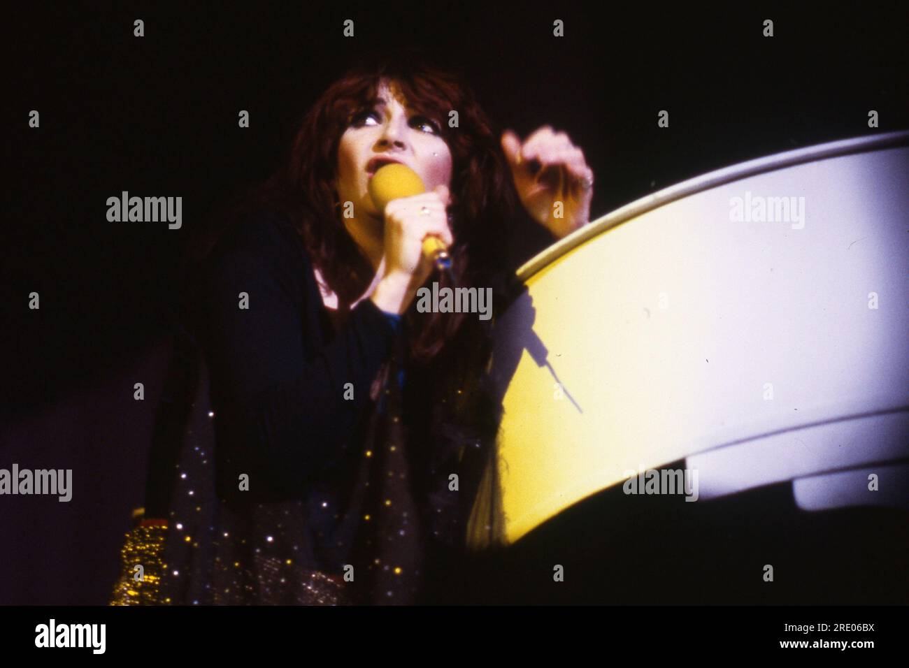 Munich, Deutschland. 10th June, 2014. ARCHIVE PHOTO: Kate BUSH turns 65 ...