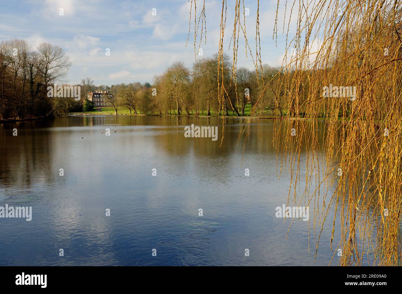 Ramsbury Manor and lake, Ramsbury, Wiltshire Stock Photo - Alamy