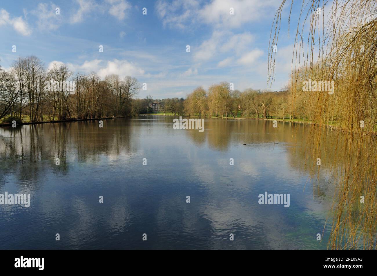 Ramsbury Manor and lake, Ramsbury, Wiltshire Stock Photo - Alamy