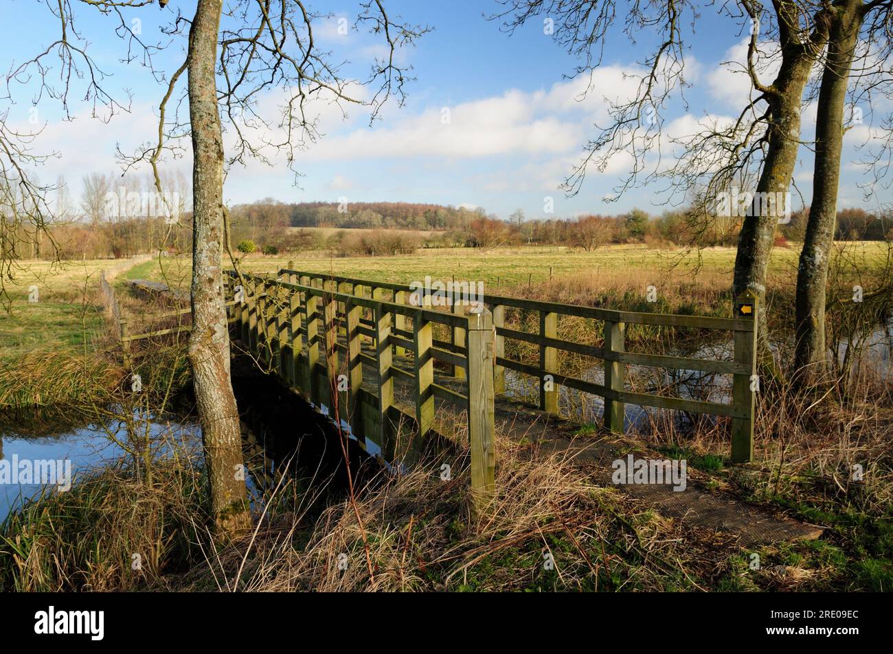 Footbridge over the river Kennet near Axford, Wiltshire Stock Photo - Alamy