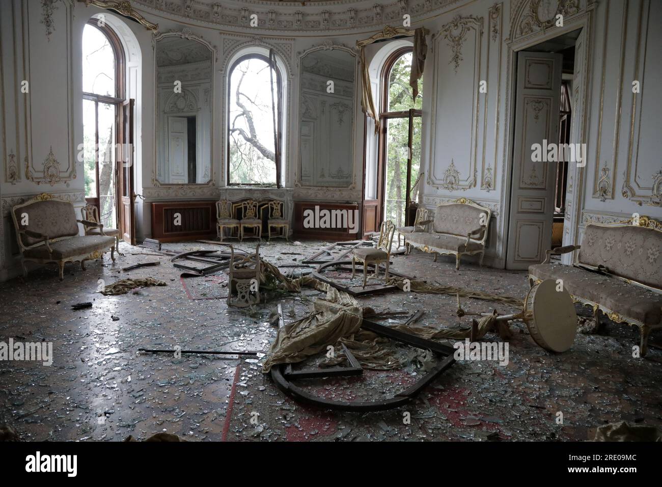 House of scientists hi-res stock photography and images - Alamy