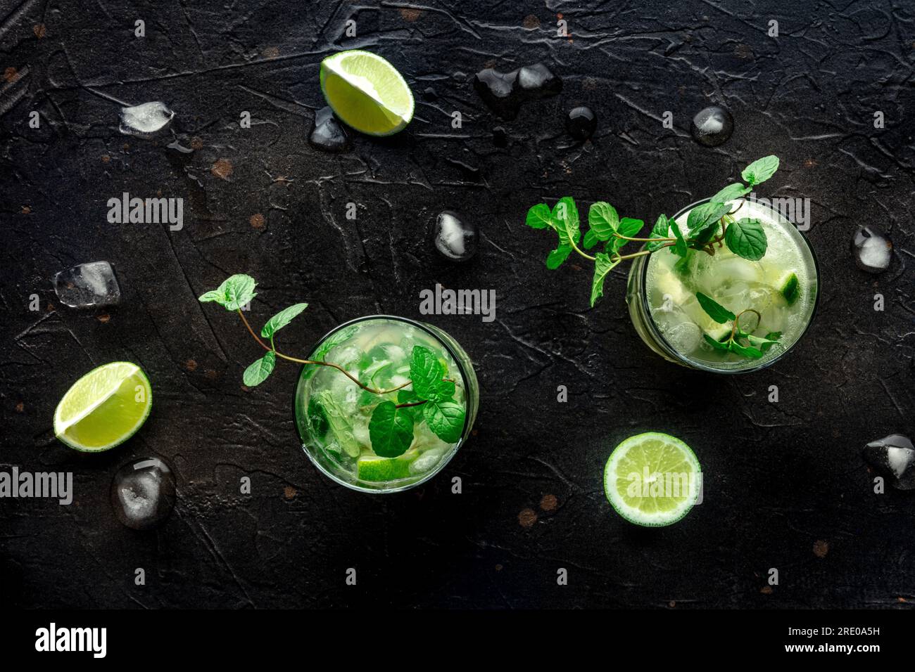 Overhead cocktail mixing table hi-res stock photography and images - Alamy