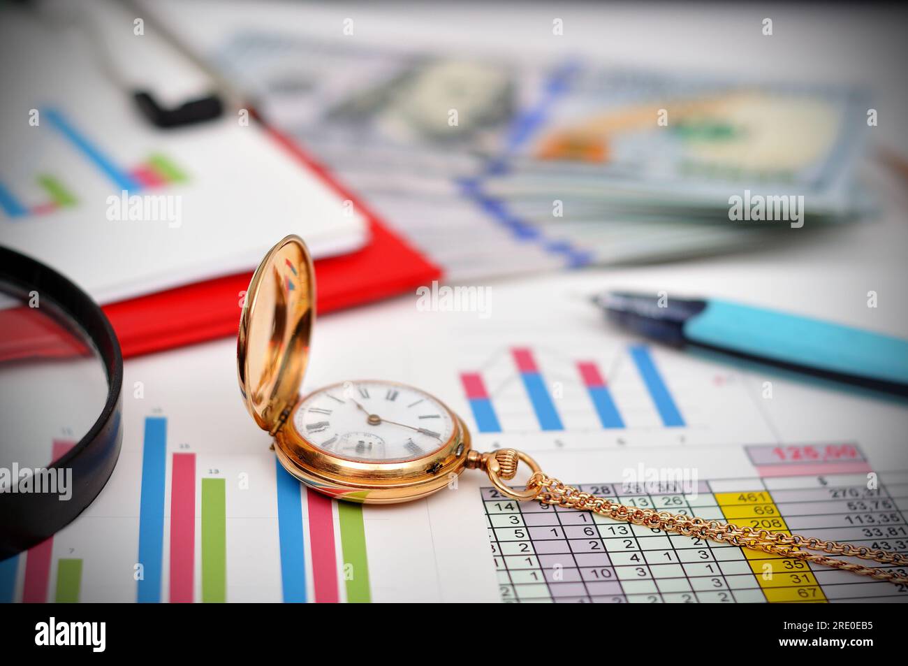 Time clock watch magnifying hi-res stock photography and images - Alamy